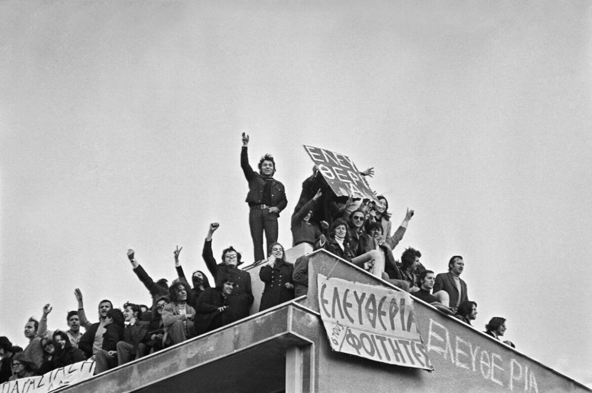 50 χρόνια από την κατάληψη της Νομικής… Η πάλη του λαού μπορεί να ...